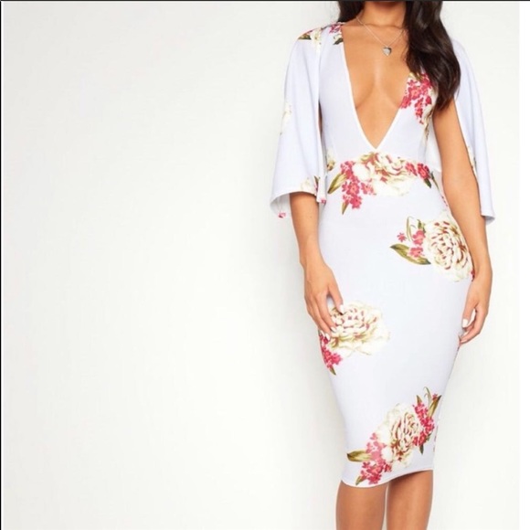 PrettyLittleThing | Dresses | Prettylittlething Pastel Blue Midi Floral ...